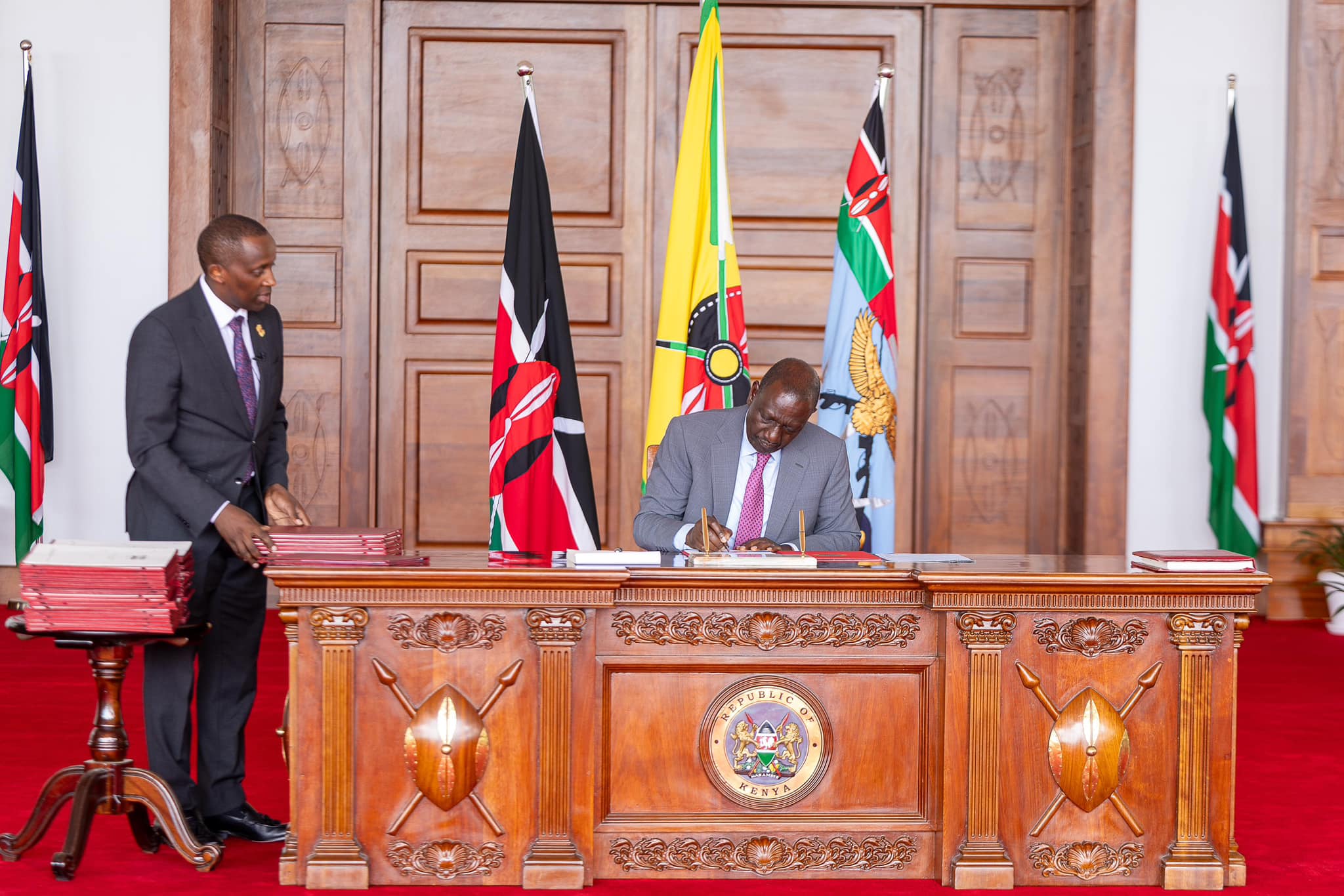 Ruto Signs Key Bills to Accelerate Bottom-Up Economic Transformation ...
