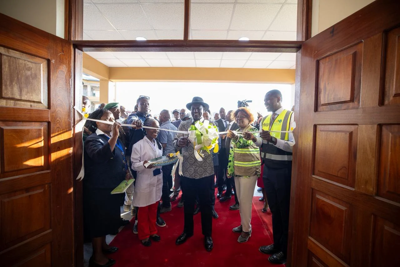 President Ruto Launches Mukuru Housing Estate Phase II and Hands Over ...